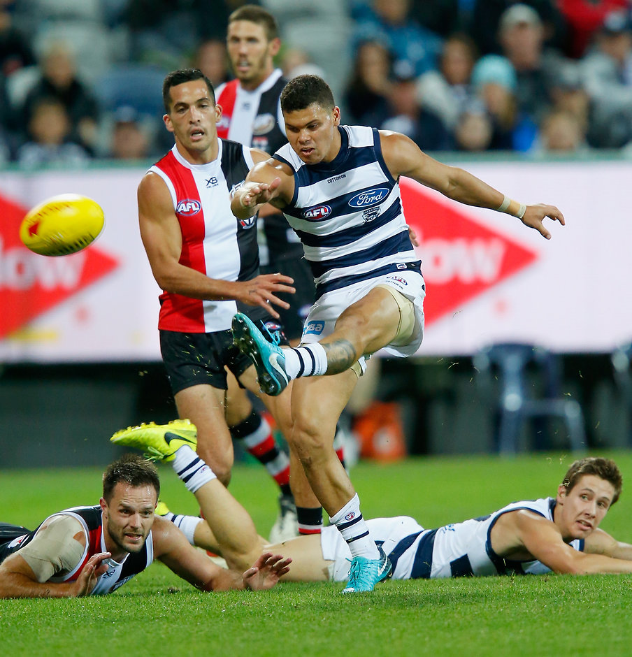 Cats pounce on faltering Saints