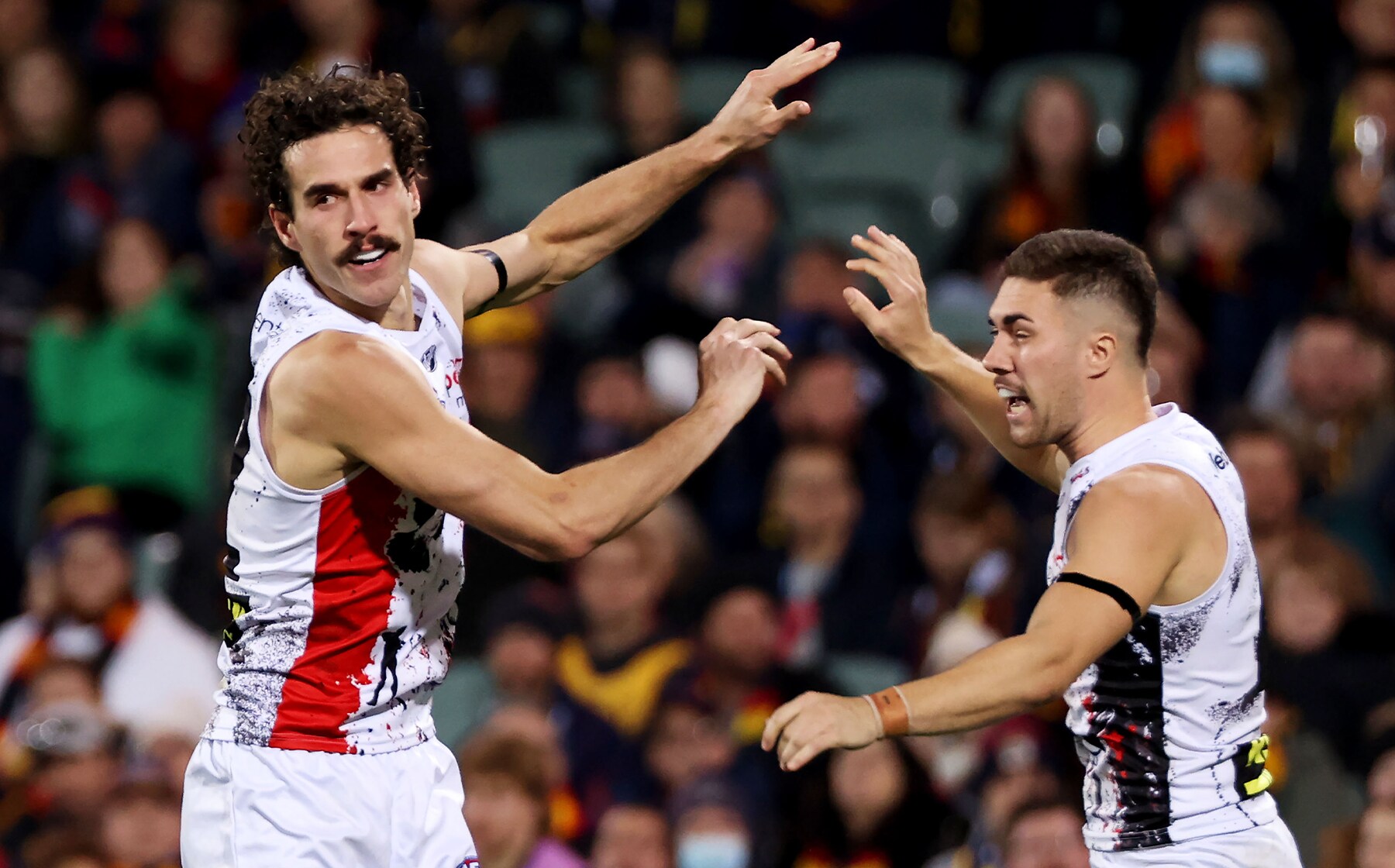 Max coaches' votes for six-goal King