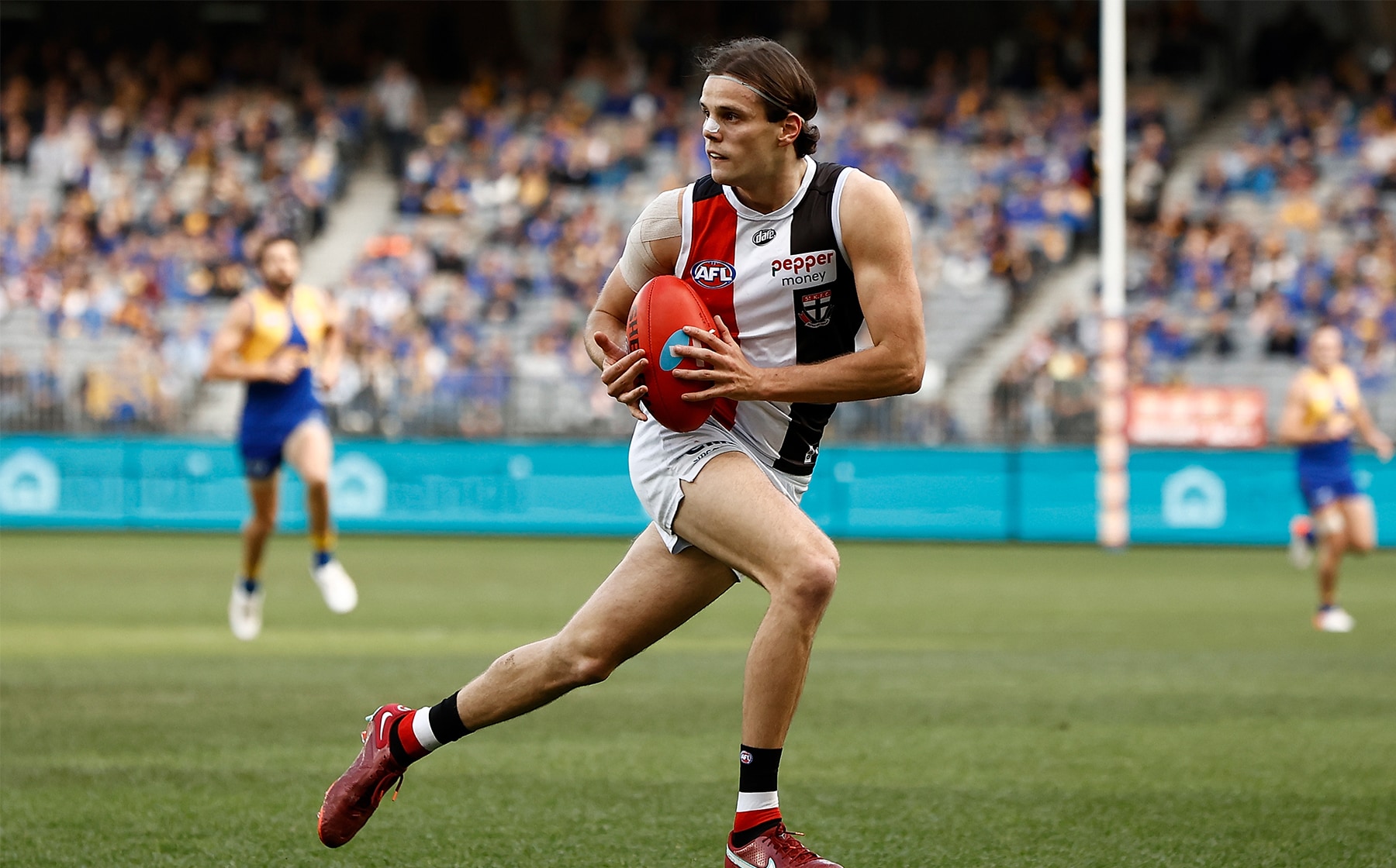 Hayes intent on helping Clark reach 'full potential'