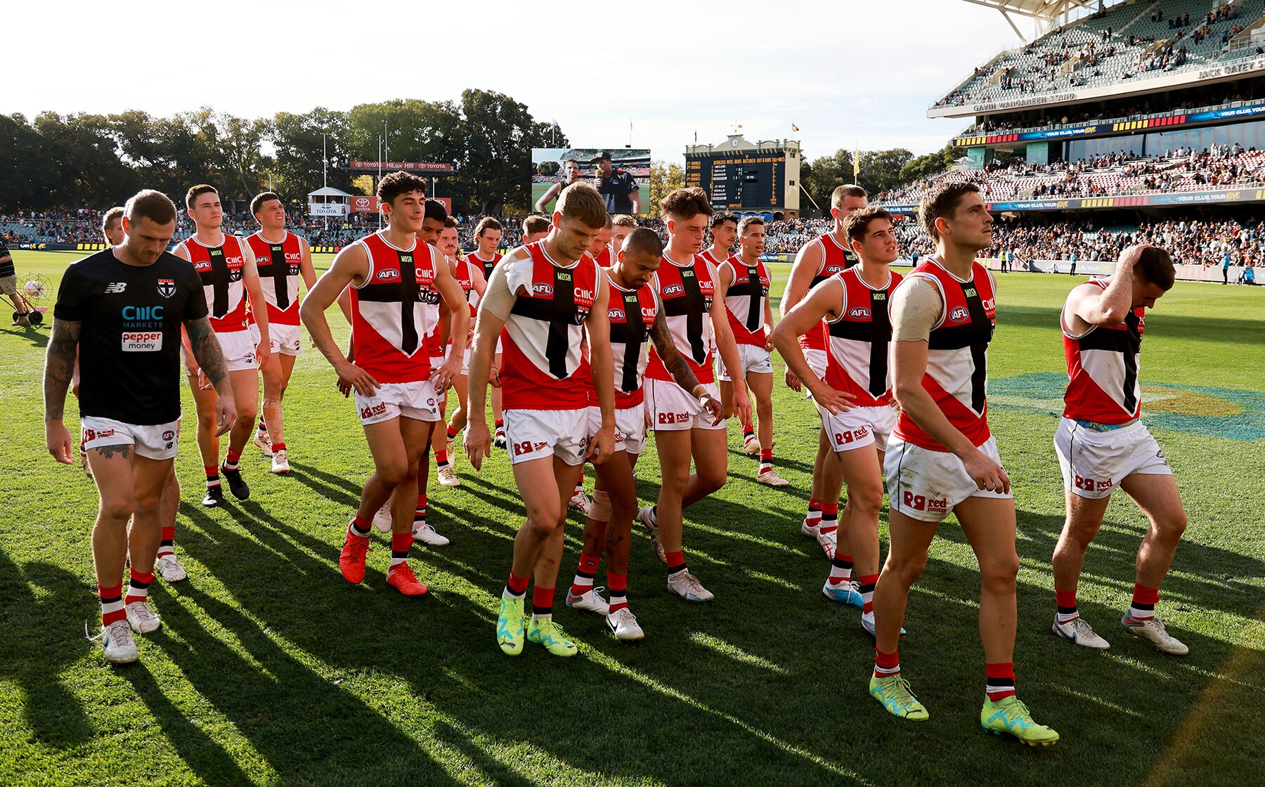 Cut-above Crows blow past untidy Saints