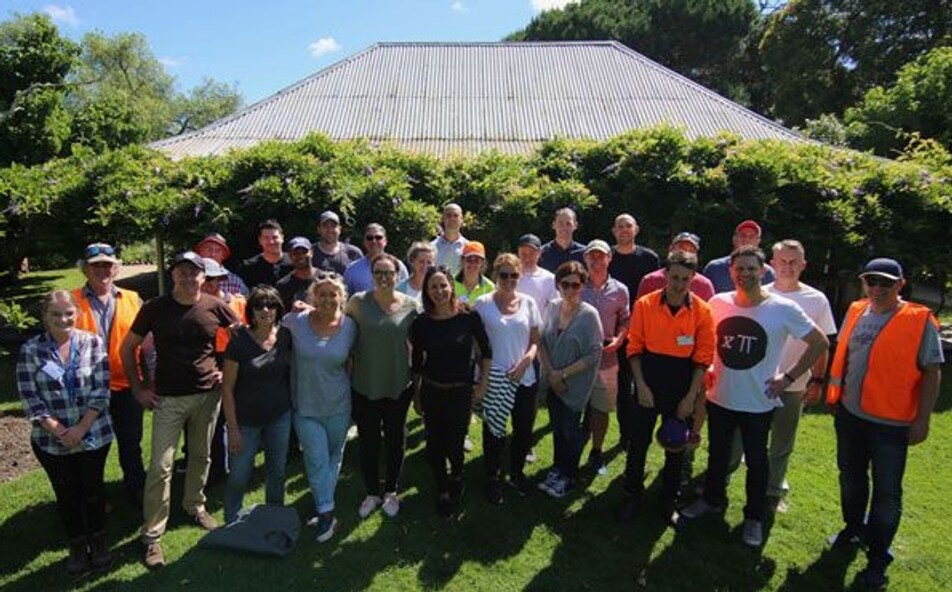 Executives visit Sages Cottage