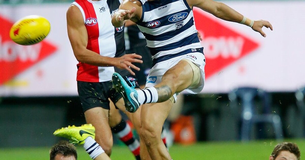 Cats pounce on faltering Saints