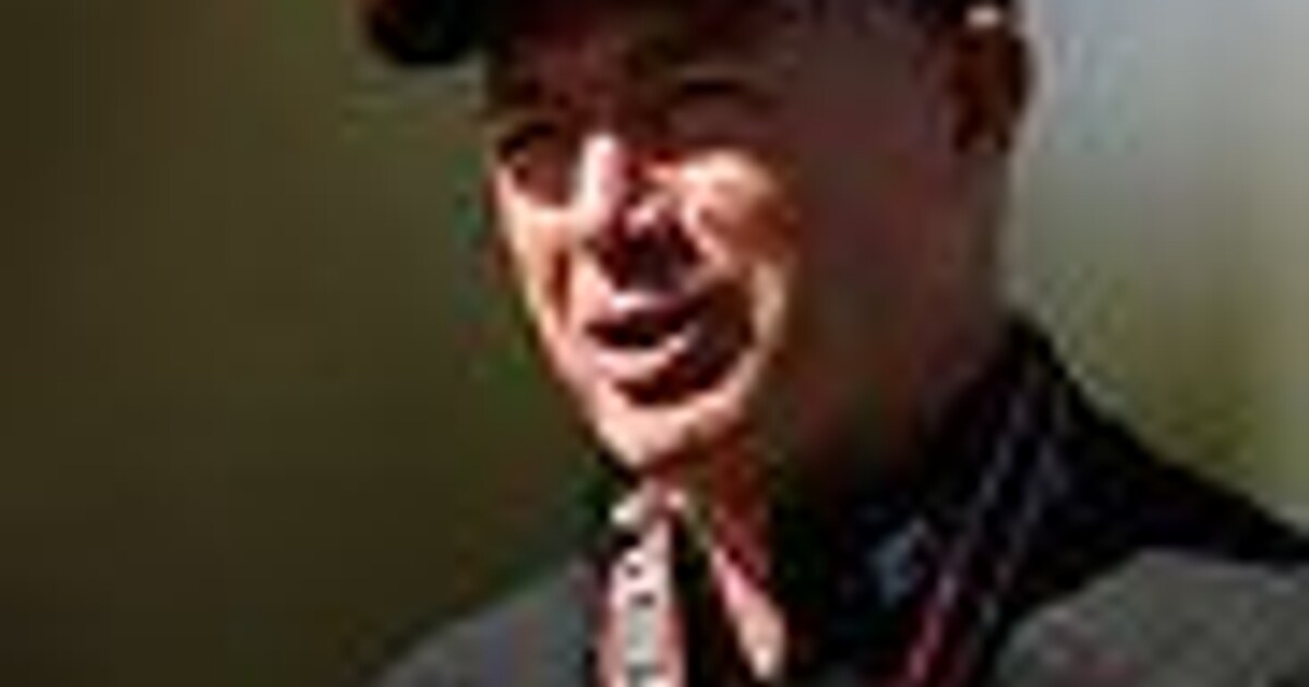 Freeman returns to football