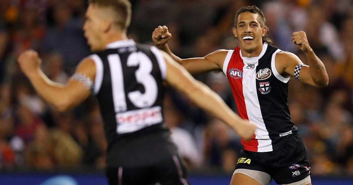 Saints stand tall against Hawks