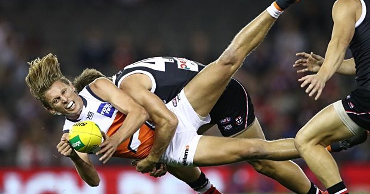 Mav makes mark on return