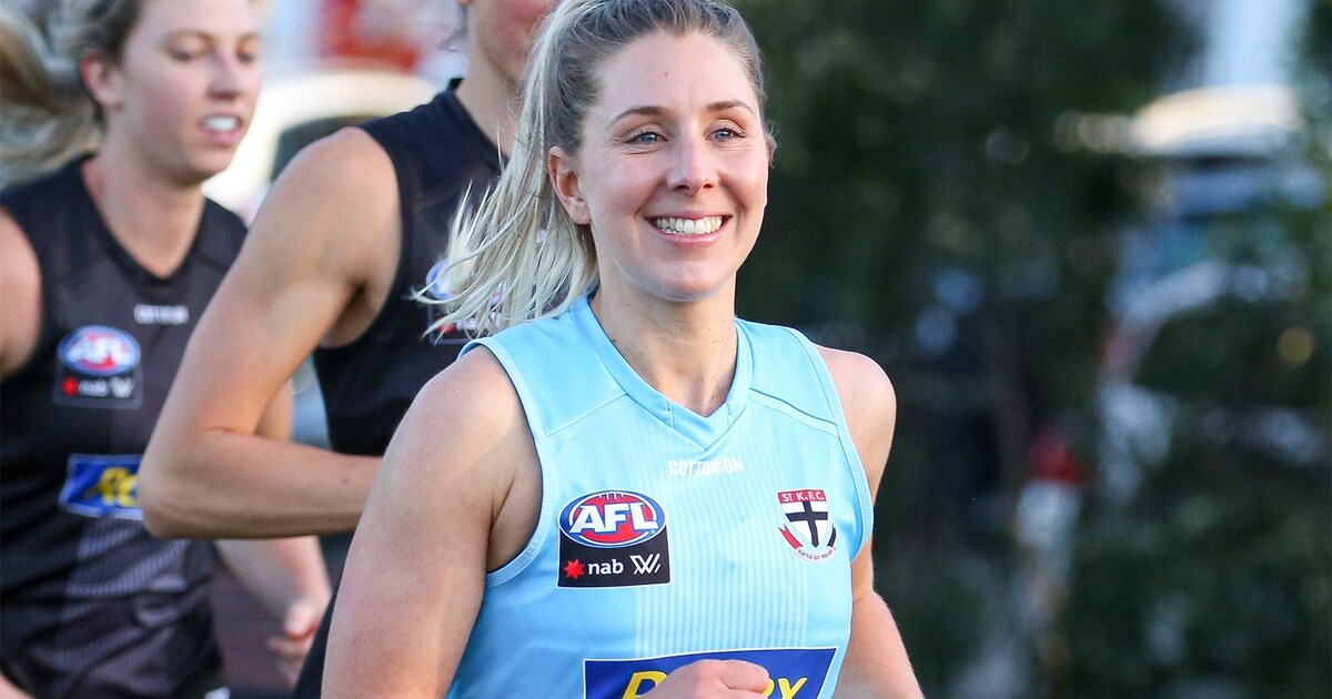 'Let me entertain you': 10 questions with Hannah Priest
