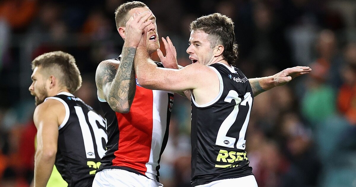 Higgins lands a perfect 10 votes to sit inside top-10